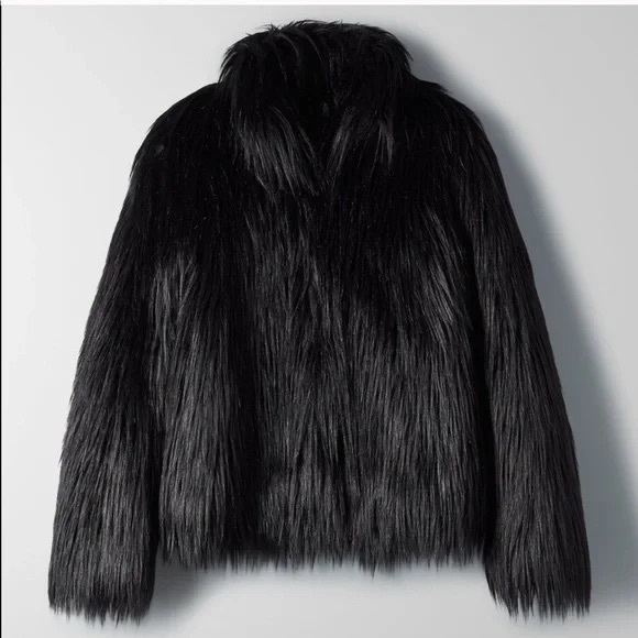 Babaton | Jackets & Coats | Aritzia Babaton Kuma Black Fur Jacket ...